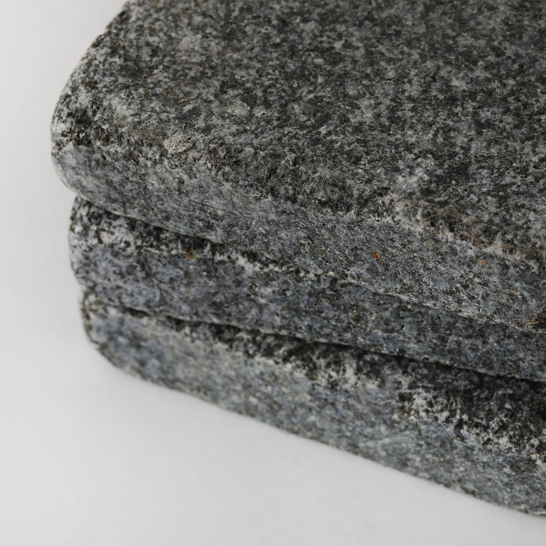 Mongolian Black Cobblestone – Stone Style