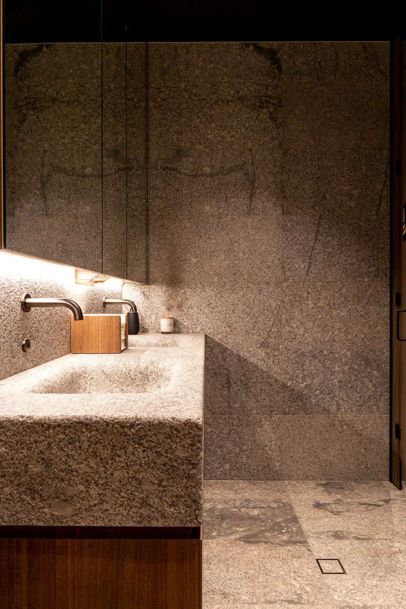 Mika – Stone Style